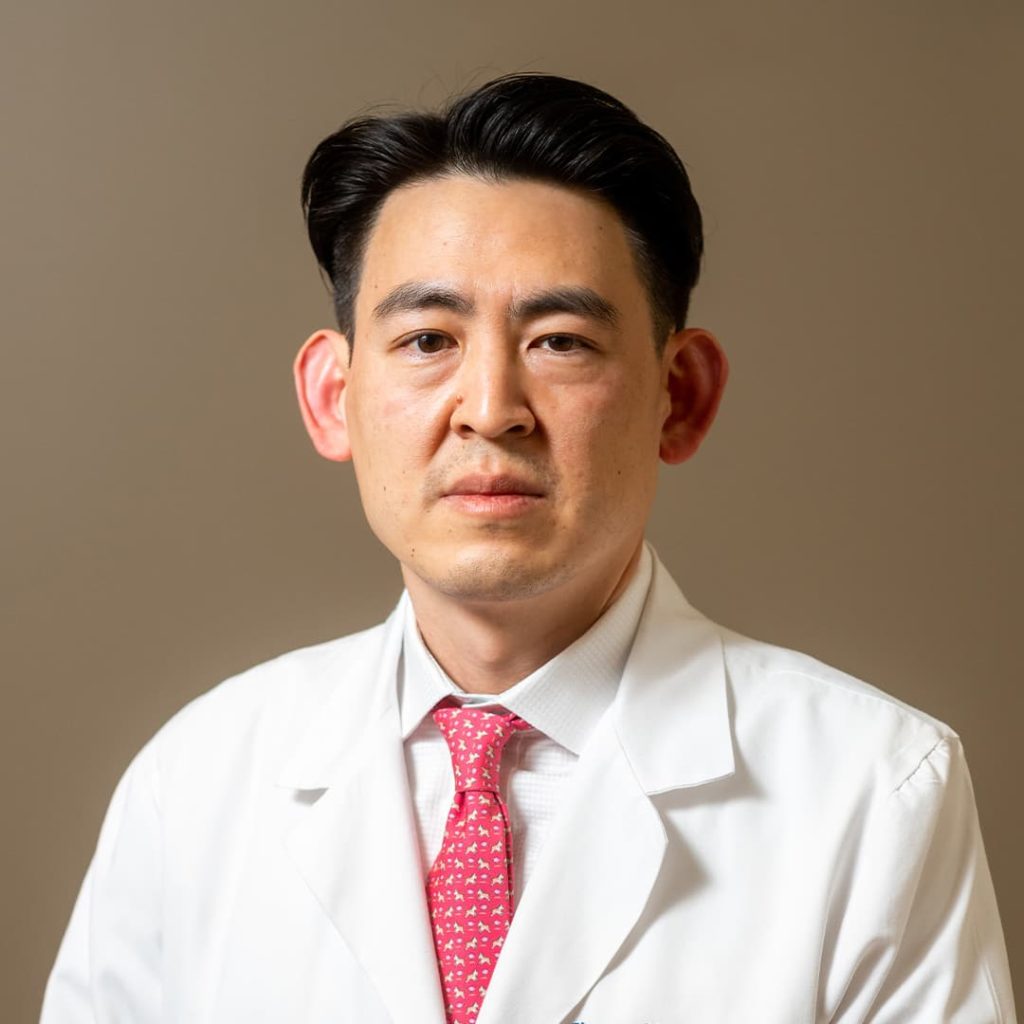 Dr. Victor W. Chiu, MD (1) - Pacific Northwest Eye Associates